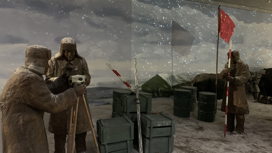 上观新闻：他60年代从复旦毕业，打起背包就进了戈壁滩，一去就是30年……